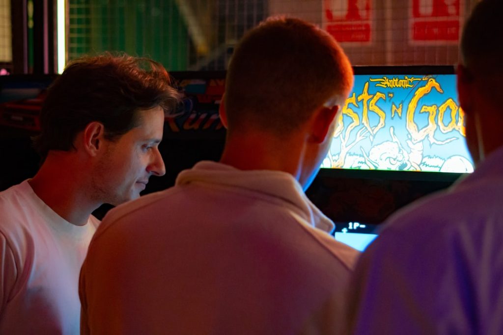 Gaming Cafes in the US: Top Picks for eSports Fans - NavThemes